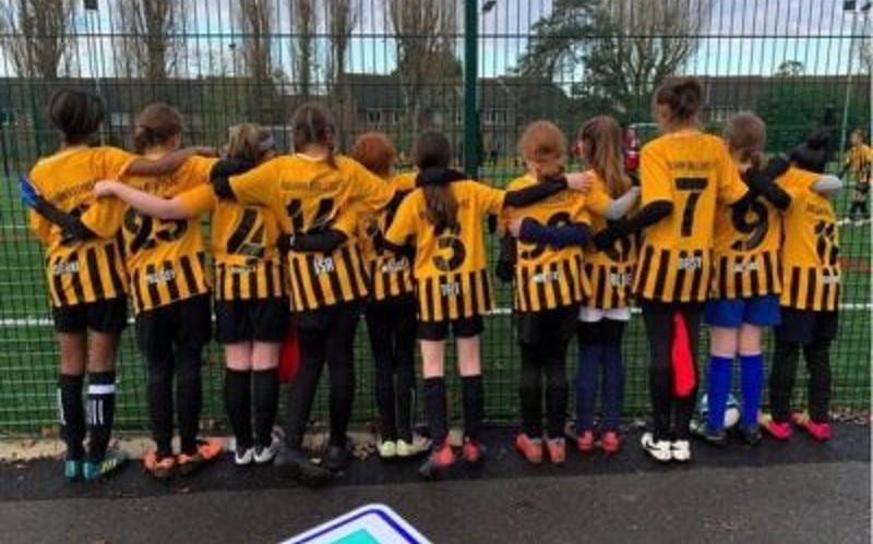 Balham Ballers keeps kicking with free zoom classes for students