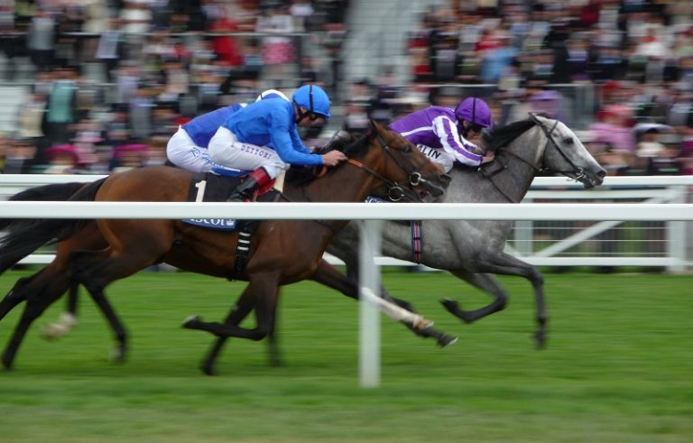 The biggest horse racing events in England to keep track of