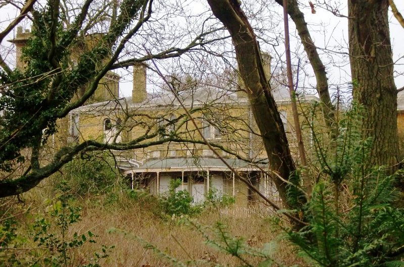 Hanworth Park House given lifeline as Hounslow Council approve ...