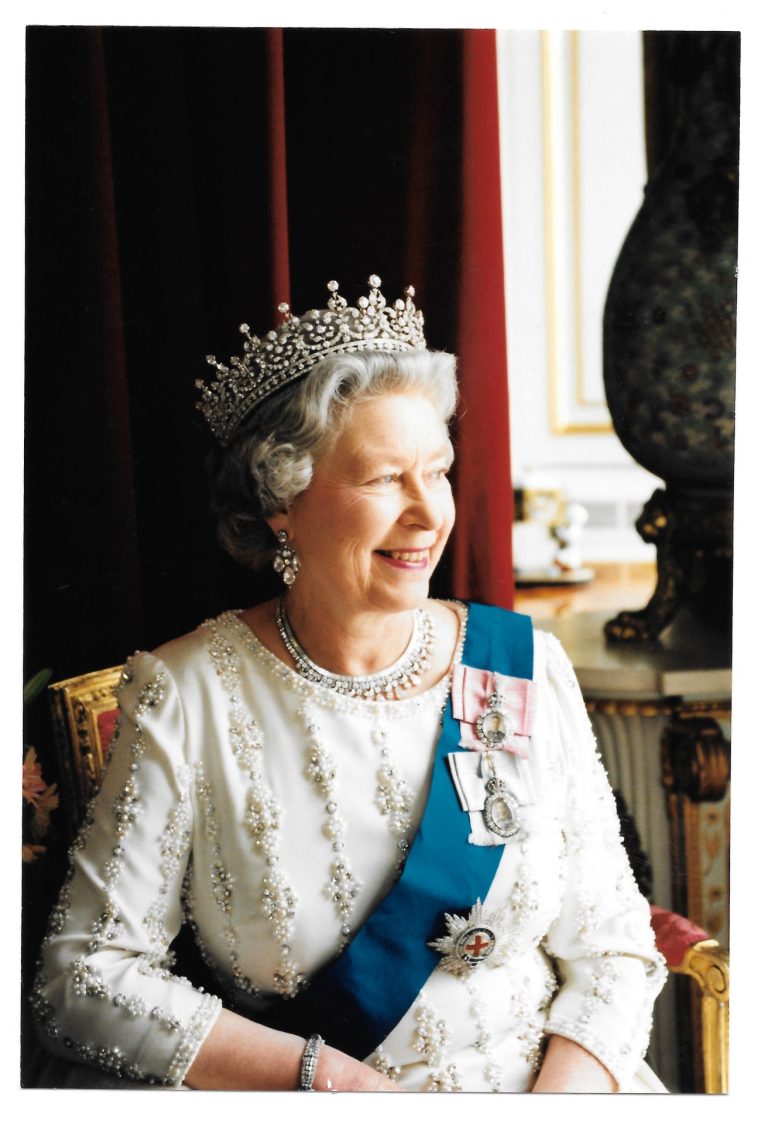 Three royal artists celebrate the Queen at Quantus Gallery