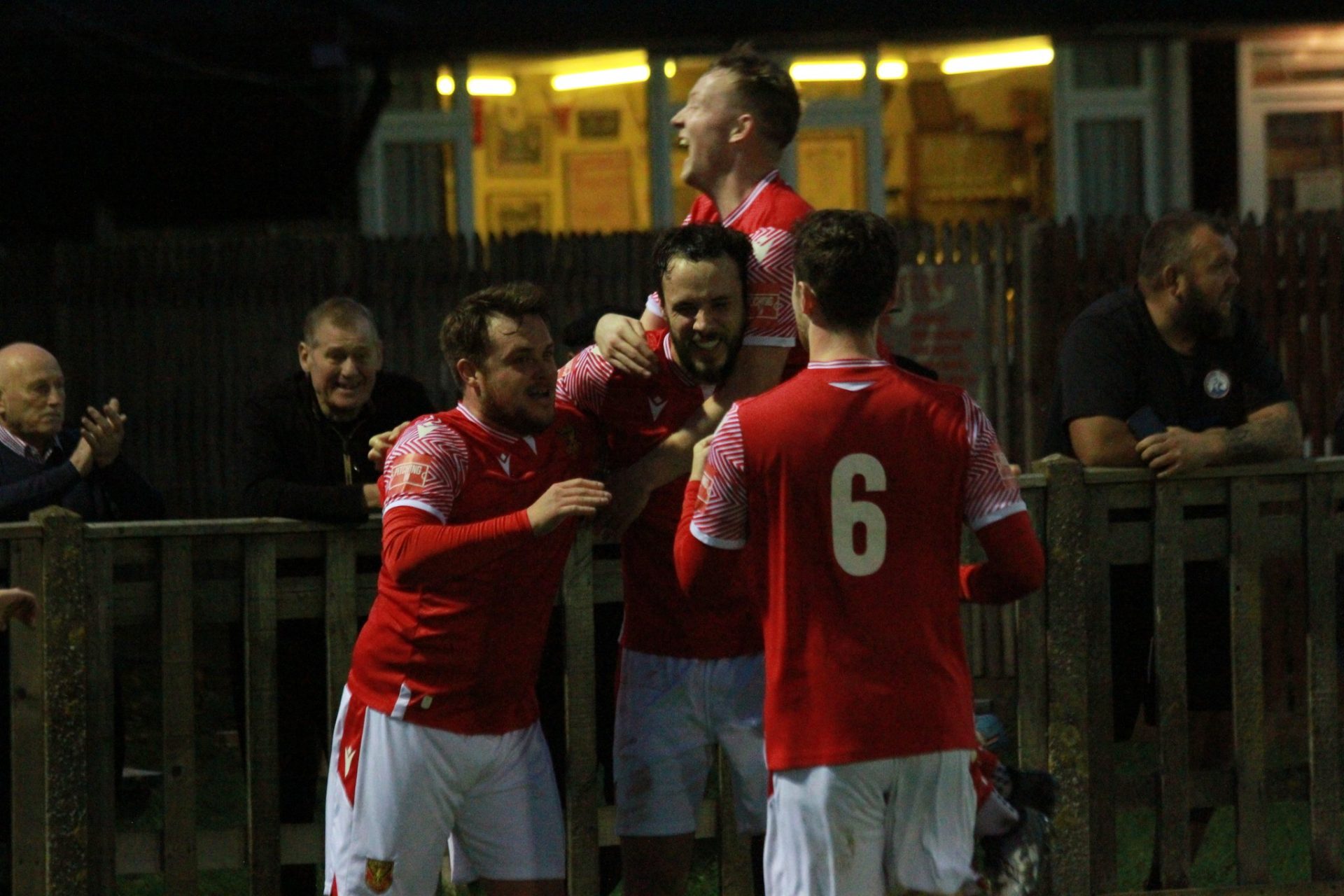 Uxbridge FC boss Danny Edwards relishing Daggers clash