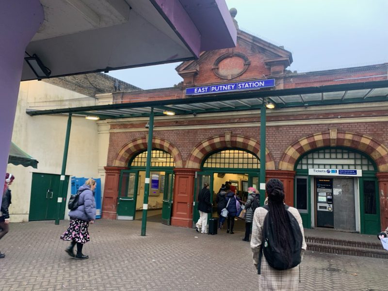 Fleur Anderson launches campaign for step-free access at East Putney ...