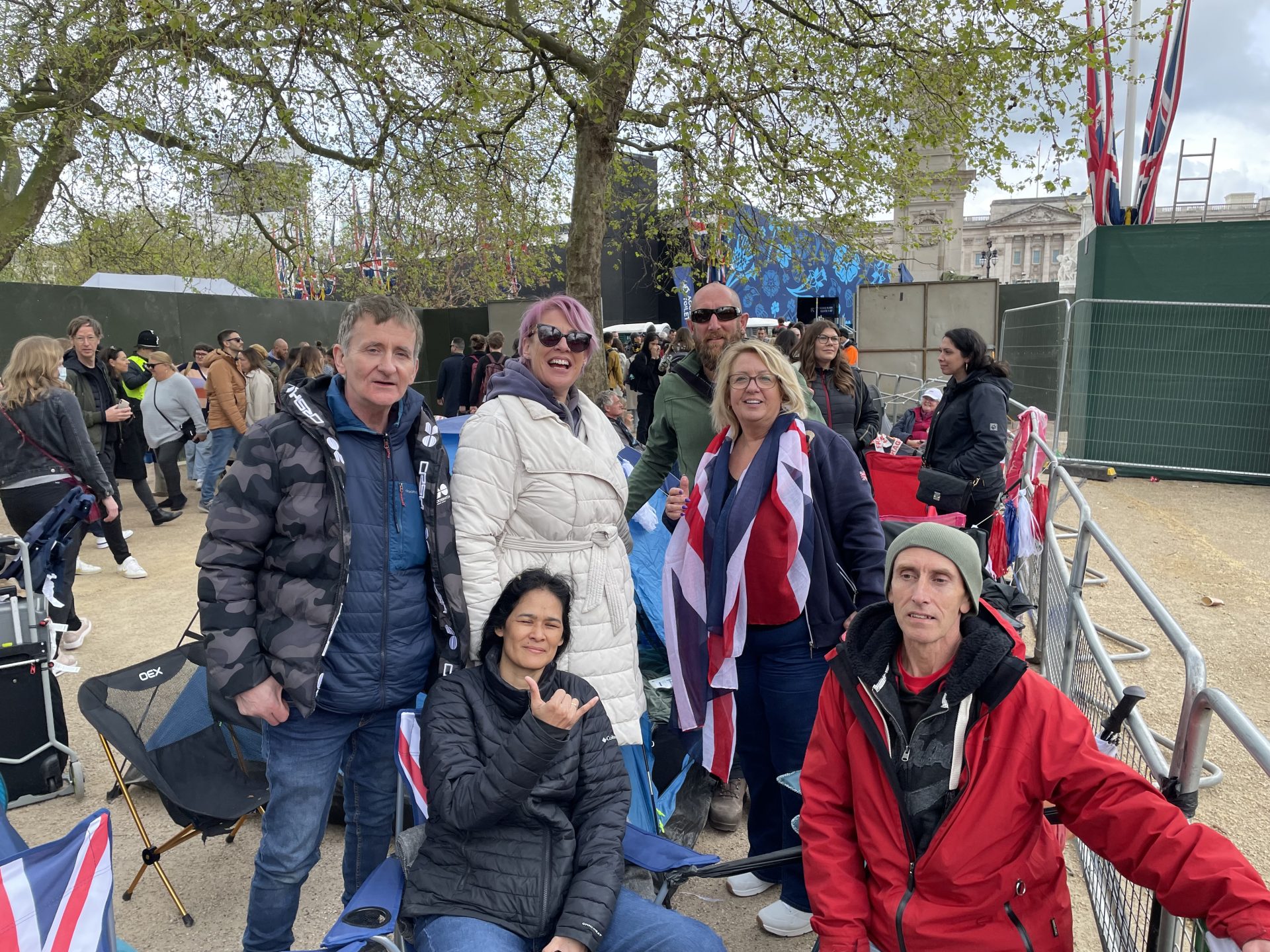 Making friends in Coronation community of happy royal campers lining ...