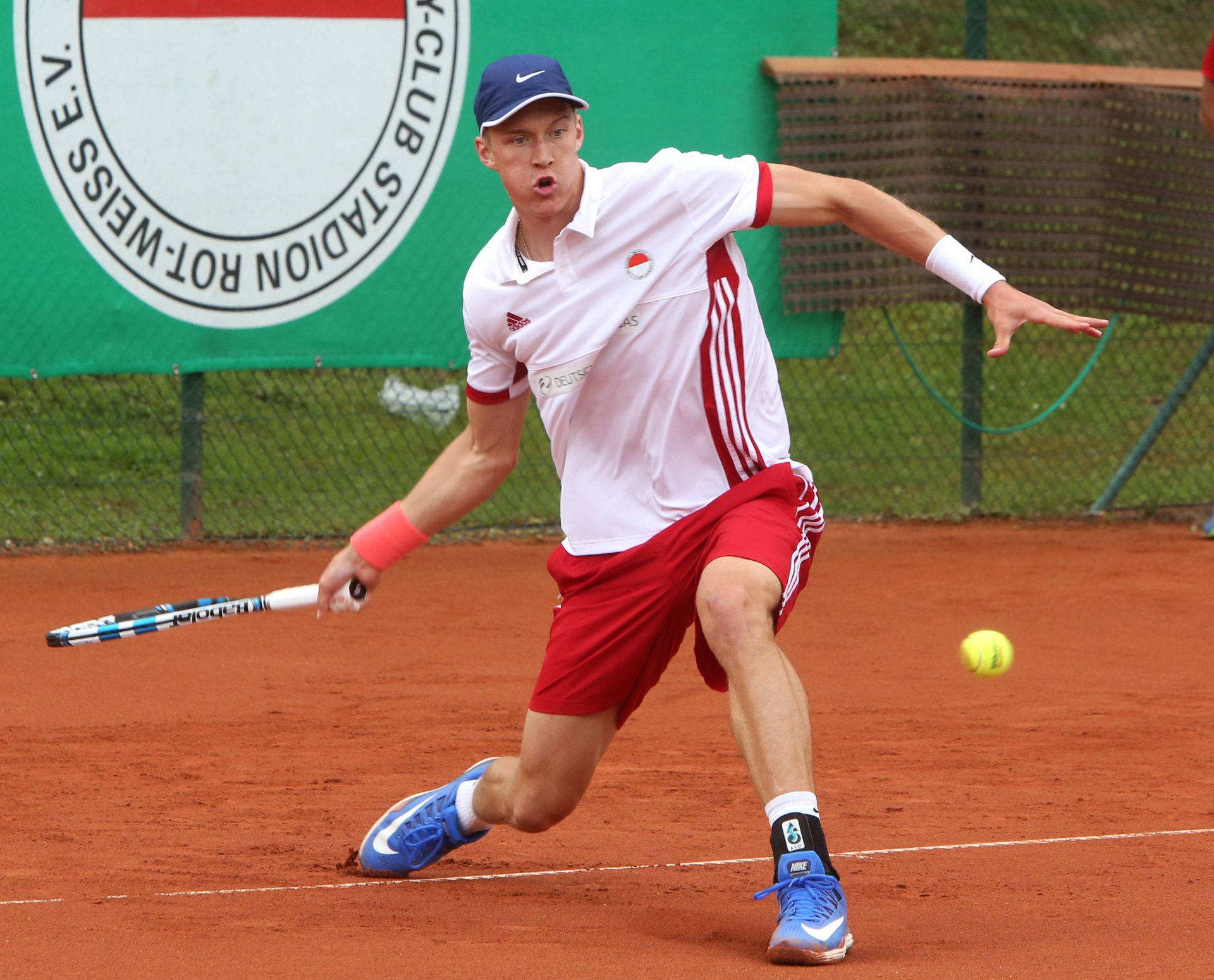 Choinski hoping to dance into last 32 at Wimbledon | South West Londoner
