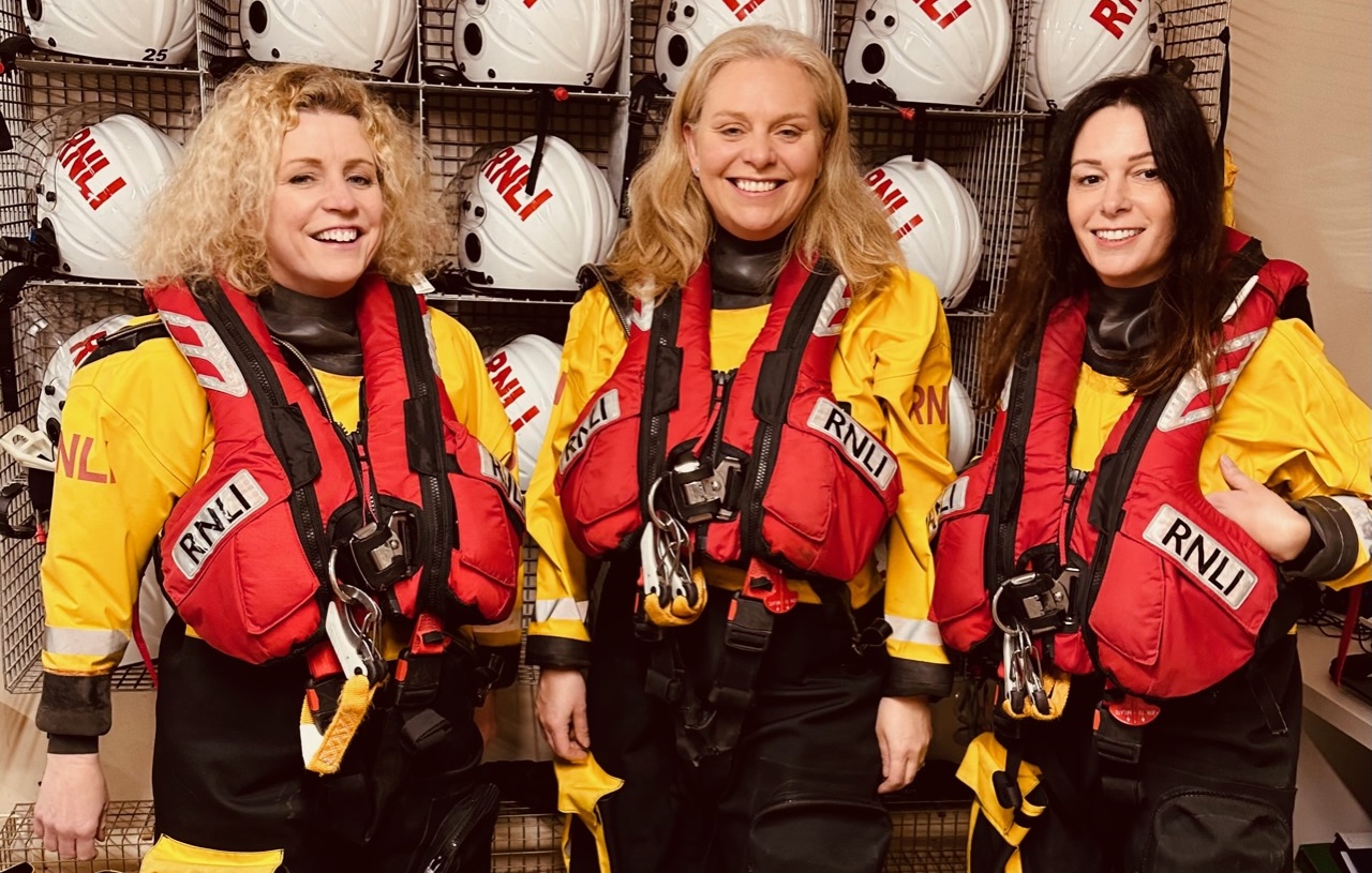 RNLI celebrate 200 years of lifesaving on the Thames