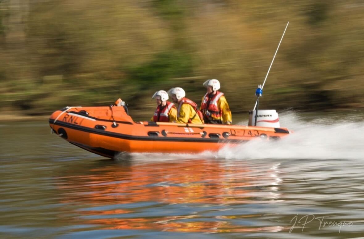 RNLI celebrate 200 years of lifesaving on the Thames