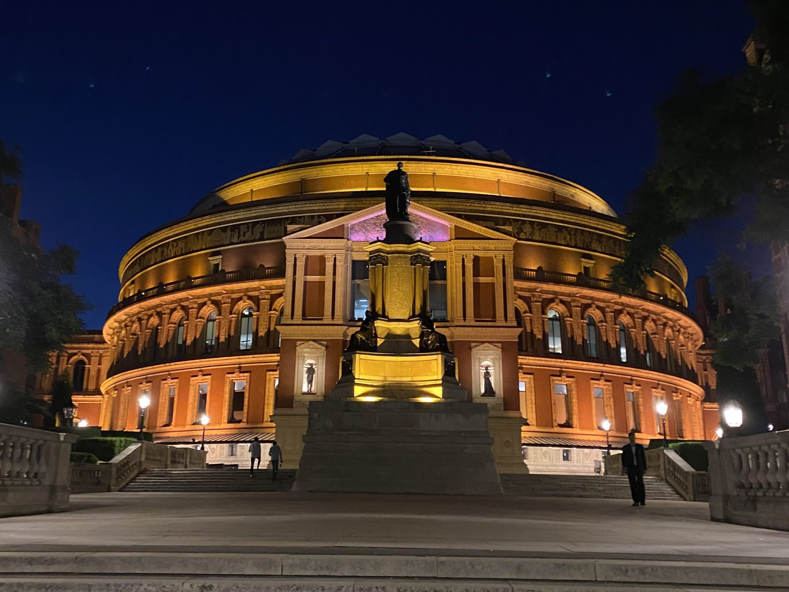 LISTEN: Royal Philharmonic Orchestra throws 20th Symphonic Rock concert ...