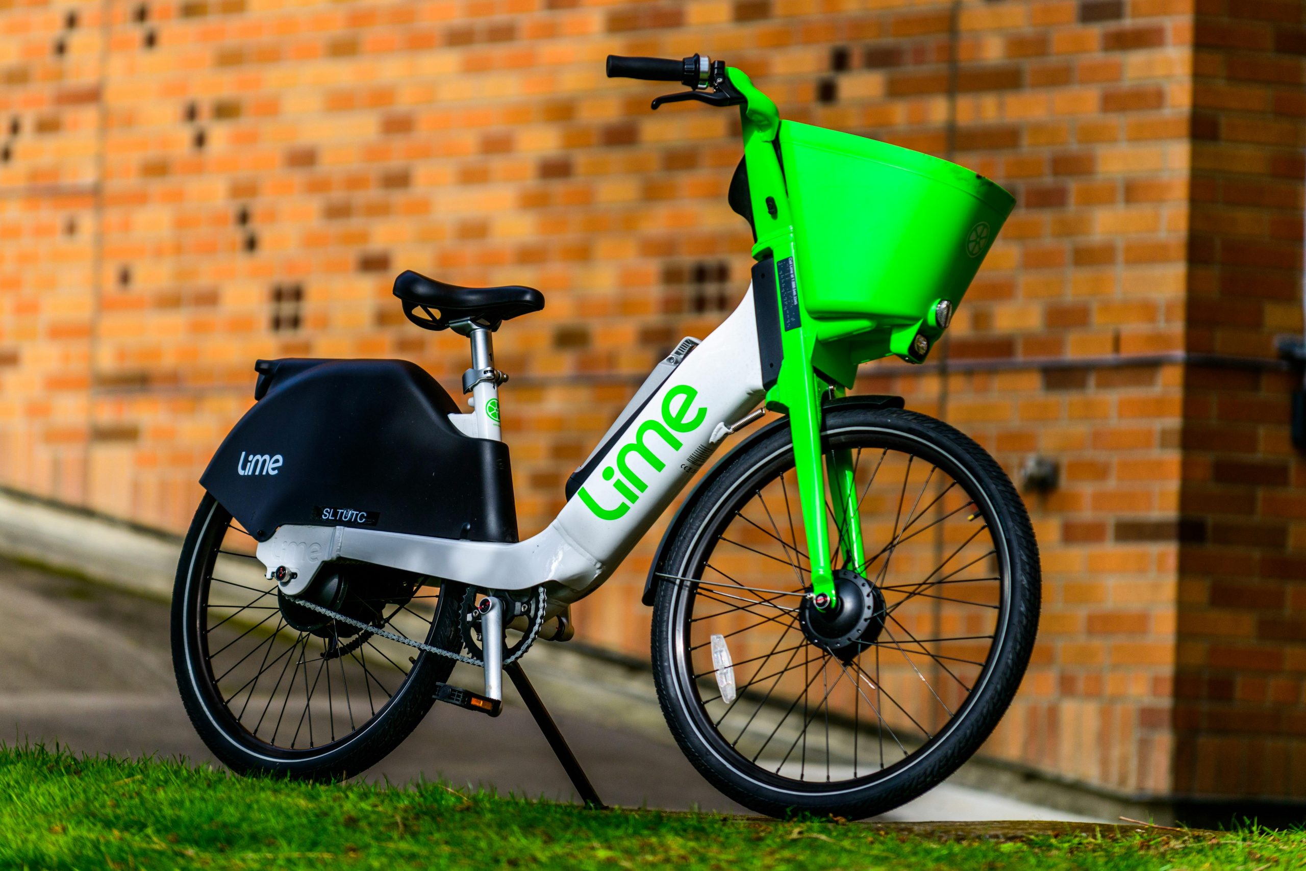 LISTEN: Lime Bikes' off-road impact affecting London waterways