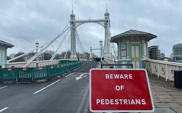 Albert Bridge closure for vehicles could prompt continual traffic ...